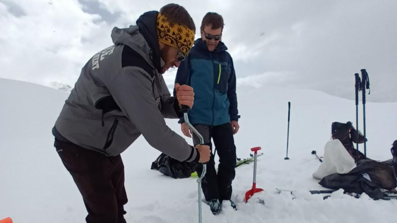 Mission scientifique au lac des Pisses